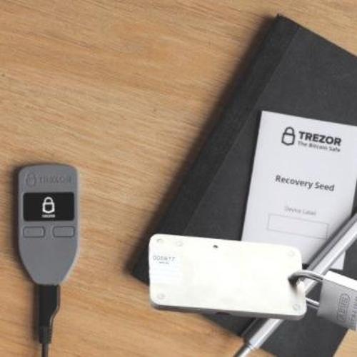 Jual Trezor One Cryptocurrency Crypto Hardware Hard Wallet Dompet Bitcoin - Black - Kab. Bekasi ...