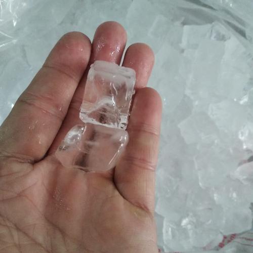 Jual Es Batu Kristal (Ice Cube) 5 Kg - Kota Bandung - HLB Stock | Tokopedia