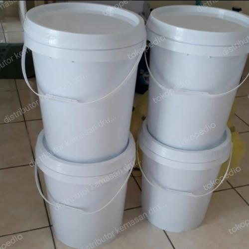 Jual ember putih 25 /pail 25 kg / ember cat kondisi baru - Kota Bekasi ...