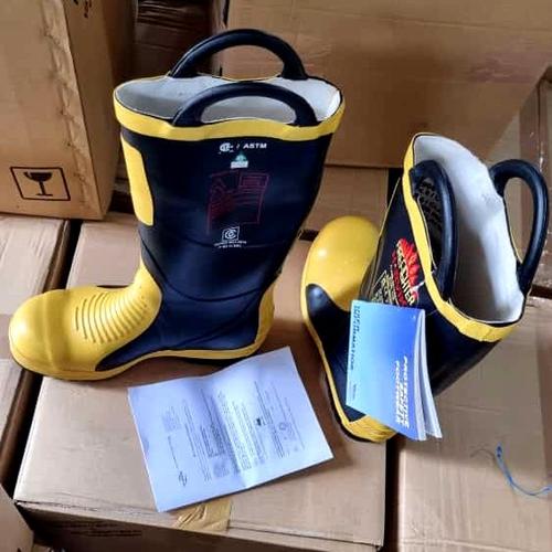 Jual Fireman Boot / Sepatu Pemadam Kebakaran Harvik 9687L Bersertifikat ...