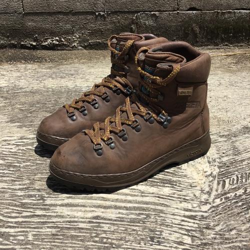 Jual Sepatu Gunung Trezeta Pamir Gore-tex Vibram Made in Italy Vintage ...