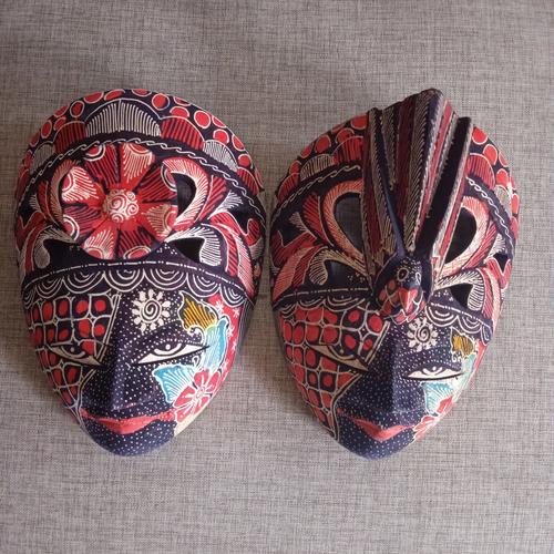 Jual Sepasang Topeng Batik Kayu Krawang/Sepasang Topeng Batik Kayu ...