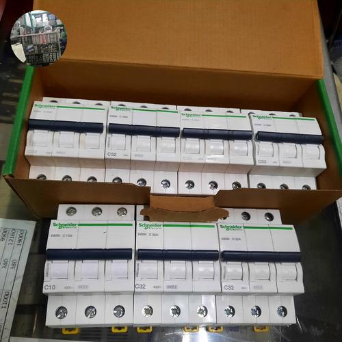 Jual mcb schneider 3p k60n 3phase 10A 20A 32A - 32A - Kota Bandung ...