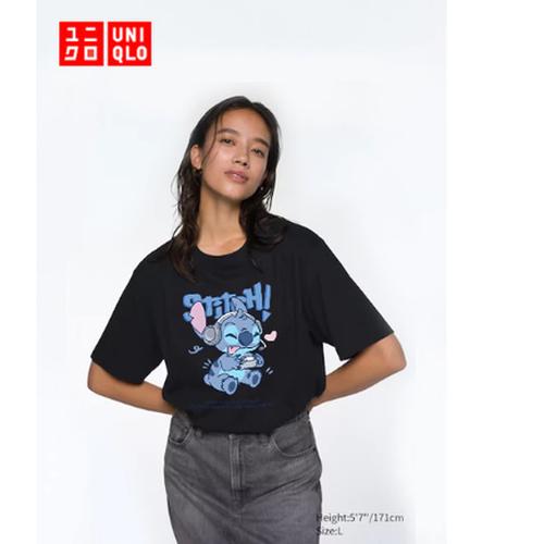 Jual T SHIRT UNIQLO UT Hibiscus Stitch | KAOS PRIA WANITA NEW - Hitam ...