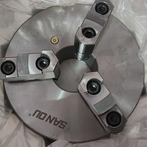 Jual clow Chuck bubut 250mm k3 baut San ou 10in - Jakarta Barat ...