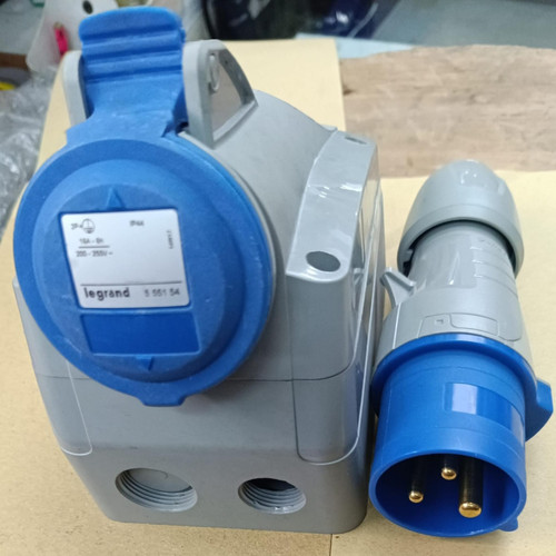 Jual Connector Legrand Panel Mounting Socket 1 Phase 3 Pin 16A IP44 ...