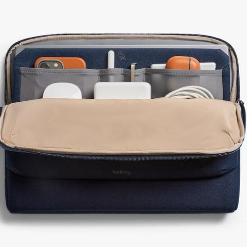 Jual BELLROY Laptop Caddy Sleeve for MacBook Pro, MacBook Air, any Laptop up to 14 inch and 16 ...