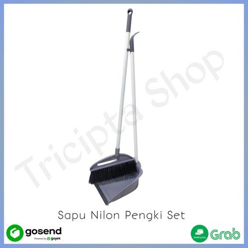 Jual Pengki Engkrak Sapu Nilon Set Alat Pembersih Lantai Debu Kotoran ...