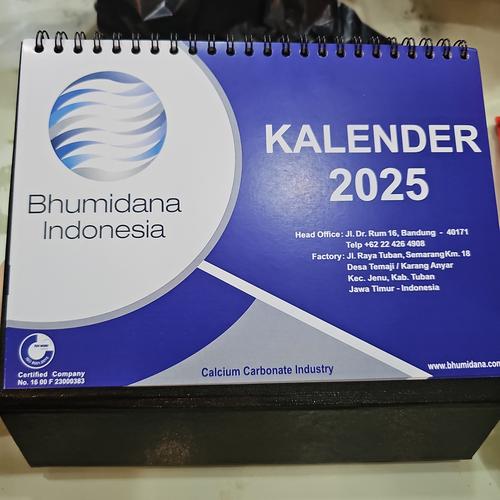 Jual kalender 2025 duduk meja dinding bulan harian calendar bank bca mayapada company - inti ...
