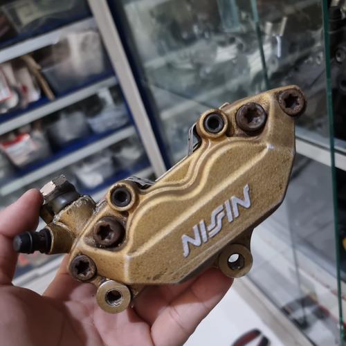 Jual kaliper depan Nissin kiri 4 piston Honda CB 400 model 2 pin - Kab ...