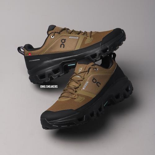 Jual On Cloudrock Low Waterproof Hunter Black Olive - BNIB Original 100% - 40.5 - Jakarta Barat ...