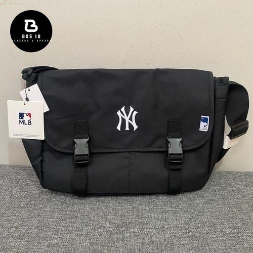 Promo MLB Messenger Bag Black Dijamin Original - MLB SOX - Kota Depok ...