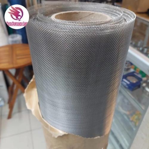 Jual Wiremesh Kawat Nyamuk Mesh 3 Stainless Rollan / Wire Mesh 3 Kawat ...