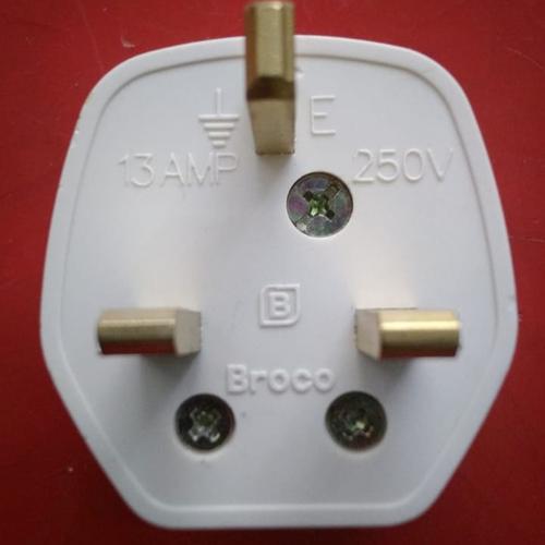 Jual Steker AC Arde Broco 7110 / Steker Kaki 3 Broco / Steker AC Putih ...