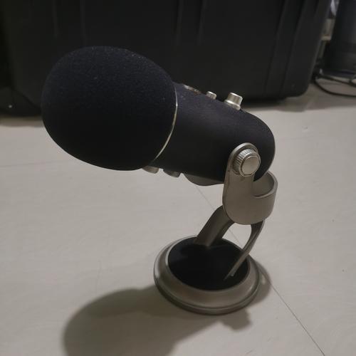 Jual Blue Microphones YETI PRO Usb Studio Microphone With USB & XLR ...