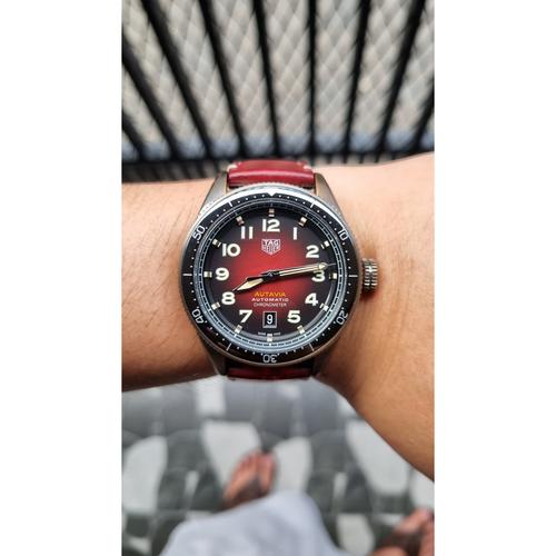Jual TAG Heuer Autavia Automatic Chronometer Red Dial Men's Watch ...