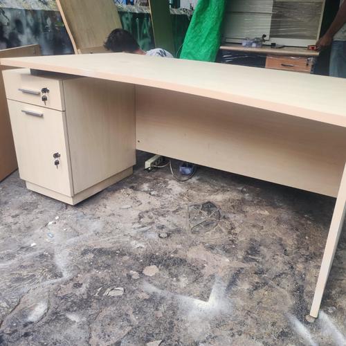 Jual Meja kantor kayu Multiplex/Blocktix lapis HPL, minimalis 140x75cm ...