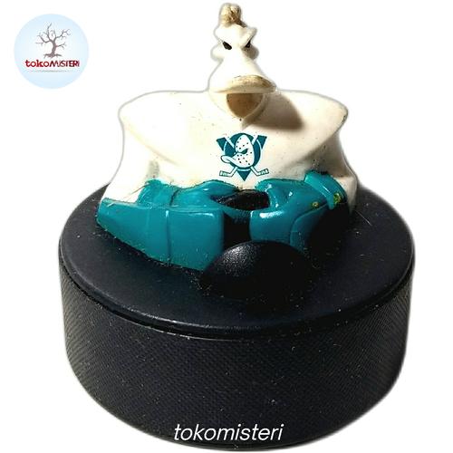 Jual The Mighty Ducks Duck On Ice Hockey Puck Keping Hoki Happy Meal ...