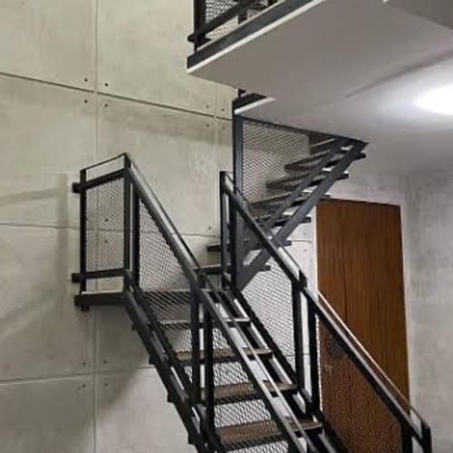 Jual Tangga besi rebah minimalis - Jakarta Selatan - Rosita.Woodwork ...