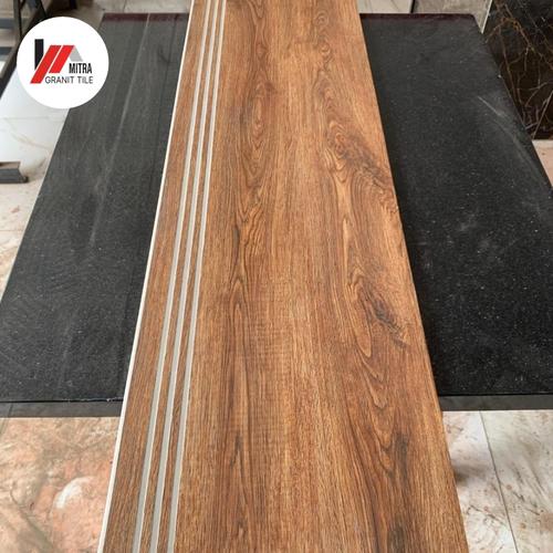 Jual keramik/granit tangga motif kayu ukuran 30x90 30x80 custom ukuran ...