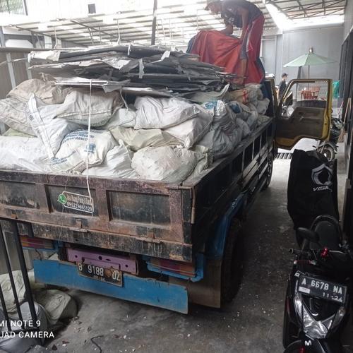 Jual alat tukang angkut puing, tanah, sampah di setia budi - Jakarta ...
