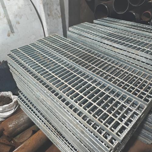 Jual PLAT GRATING GALVANIS / GRATING GALVANIZED 25MM X 5MM BIDANG 23CM ...