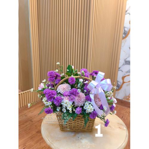 Jual Rangkaian bunga keranjang fresh flower basket rangkaian vase Rotan ...