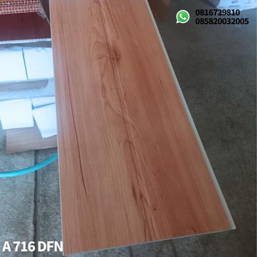 Jual Plafon PVC Motif Kayu Muda Laminated Nat, Premium Quality ...