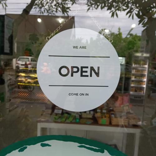 Jual Papan Tanda Open Close Dua Sisi Cafe Toko Bahan MDF 6mm dan ...