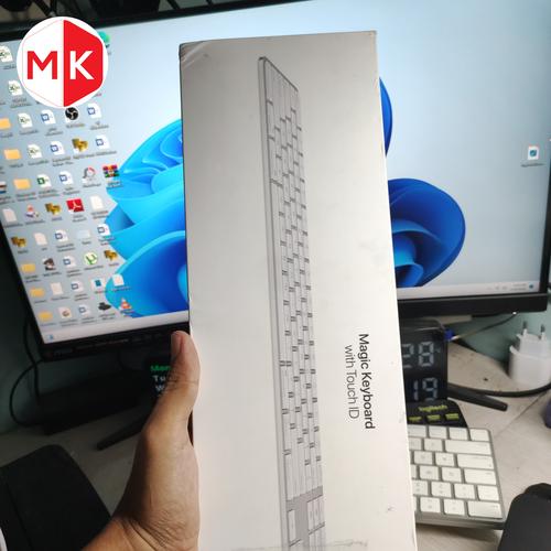 Jual Magic Keyboard with Touch ID and Numeric Keypad MK2C3ID/A White ...