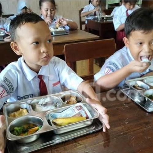 Jual Food Tray Piring Stainless Steel Lunch Box 5 Sekat Dengan Tutup ...