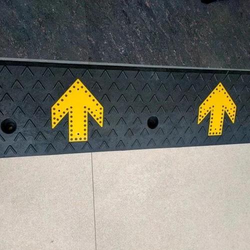 Jual pvc ramp rubber edge flooring triv,alas tangga turunan tanjakan ...