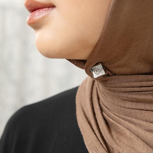 Promo Lozy Hijab - Magnet Pin Signature (Pin Square Type) Muslim ...