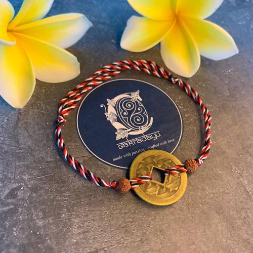 Promo Gelang Padmadatu (Tridatu Pis Bolong dan Biji Genitri asli khas ...