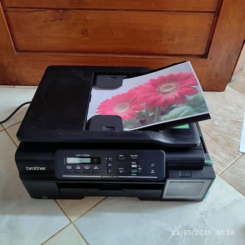 Jual Printer tinta inktank bekas Brother DCP T700W t700 wifi scan adf ...