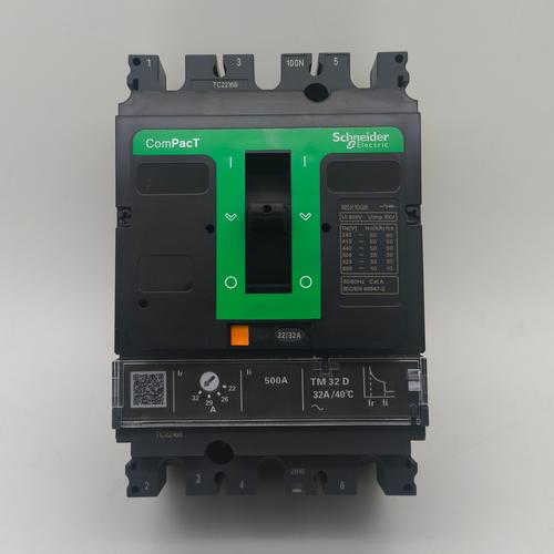 Jual MCCB / BREAKER NSX100N 3P 32A 22.4-32A 3POLE TM32D - Jakarta Barat ...