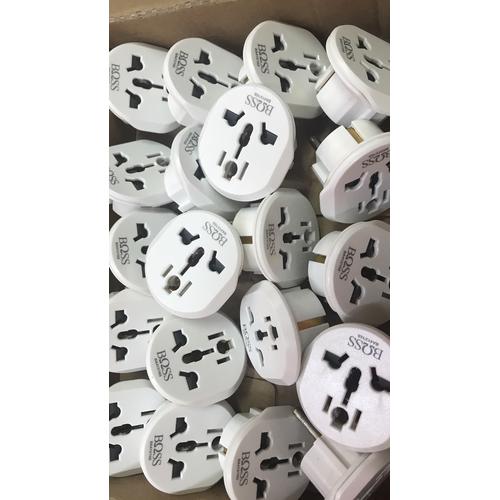 Jual steker universal BOSS / universal adapter / colokan universal ...