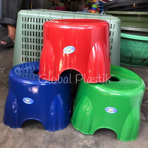 Jual BESAR - Bangku Kursi Jongkok Plastik Warna Bulat - Bee Plast ...