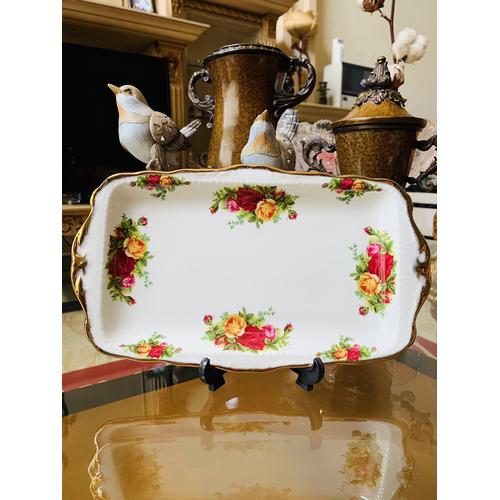 Jual Brand royal albert / old country roses/ sandwich tray/ piring saji ...