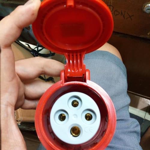 Jual Legrand Mobile Socket 4 Pin 32A IP44 555218 tipe Gantung / Mobile ...