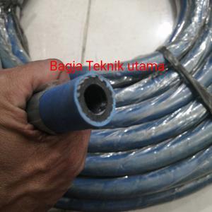 Jual Selang Oli , Angin / Air hose 1/2 inch 20 bar - Hitam Maxxflex ...