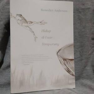Jual Hidup Di Luar Tempurung By Benedict Anderson Jakarta Pusat