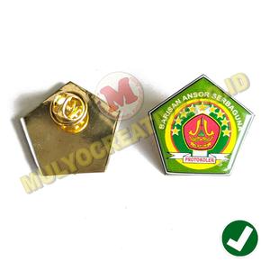 Jual Pin Banser Warna Hijau Model Segilima Lencana Pin Banser ...