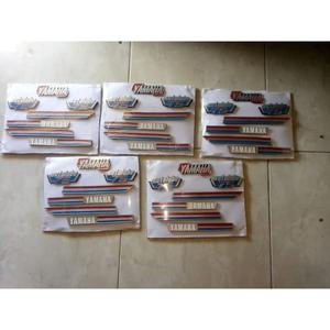 Jual logo emblem embelem body set yamaha v75 v 75 kaygre 8437ht ...