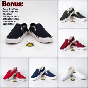 Jual SEPATU SLIP ON PREMIUM DEFECT KOTOR LAMA DI GUDANG - Full Black ...