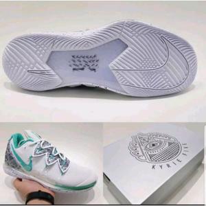 Jual Sepatu tenis nike vapor x kyrie 5 original - Jakarta Barat ...