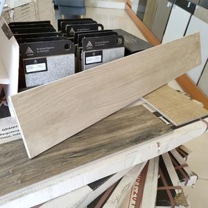 Jual Granit Roman motif kayu 15x90 dQuercia pine series wood - Kota ...