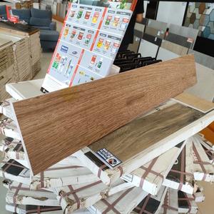 Jual granit roman motif kayu 20x120 series DQuercia Wood matt - Kota ...