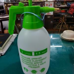 Jual Pressure sprayer / hand sprayer 2 liter Alat semprot air - Kab ...