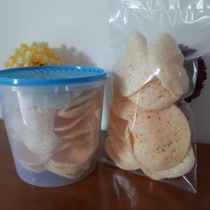 Jual EKSLUSIF Kerupuk Udang Matang kemasan plastik 110-117 gr - Kota ...